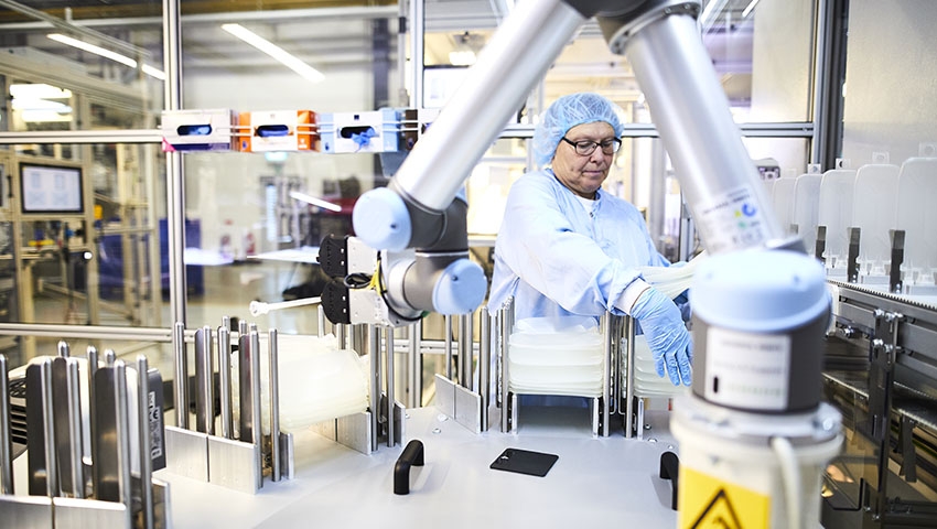 Cobots - RELIANCE AUTOMATION